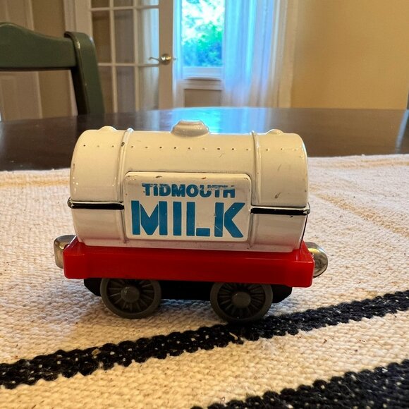 Thomas & Friends | Toys | Thomas The Train Tidmouth Milk Tanker ...